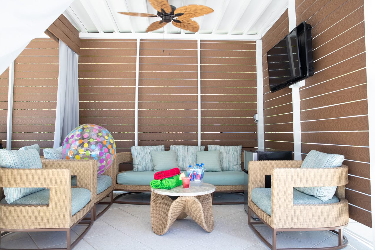 Private Cabanas - Encore Resort at Reunion